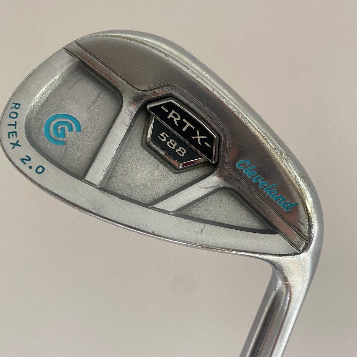 Cleveland 588 RTX Rotex 2.0 50*/10* Wedge – The Club Plug